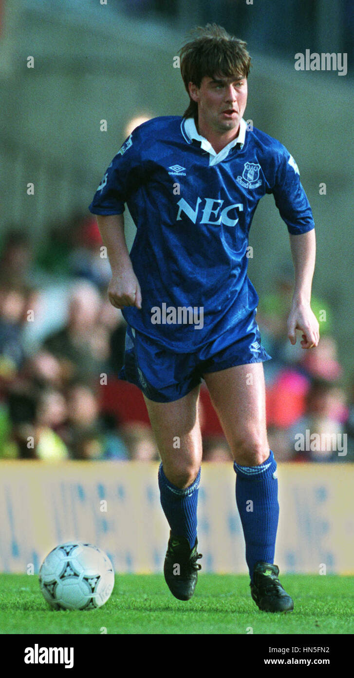 IAN SNODIN EVERTON FC 28 October 1992 Stock Photo - Alamy