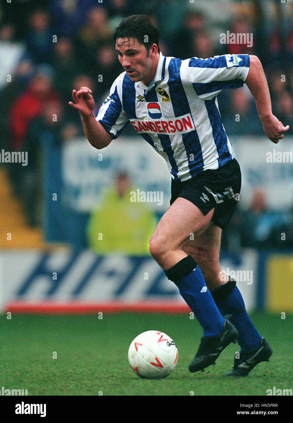 DAVID HIRST SHEFFIELD WEDNESDAY FC 28 December 1992 Stock Photo - Alamy
