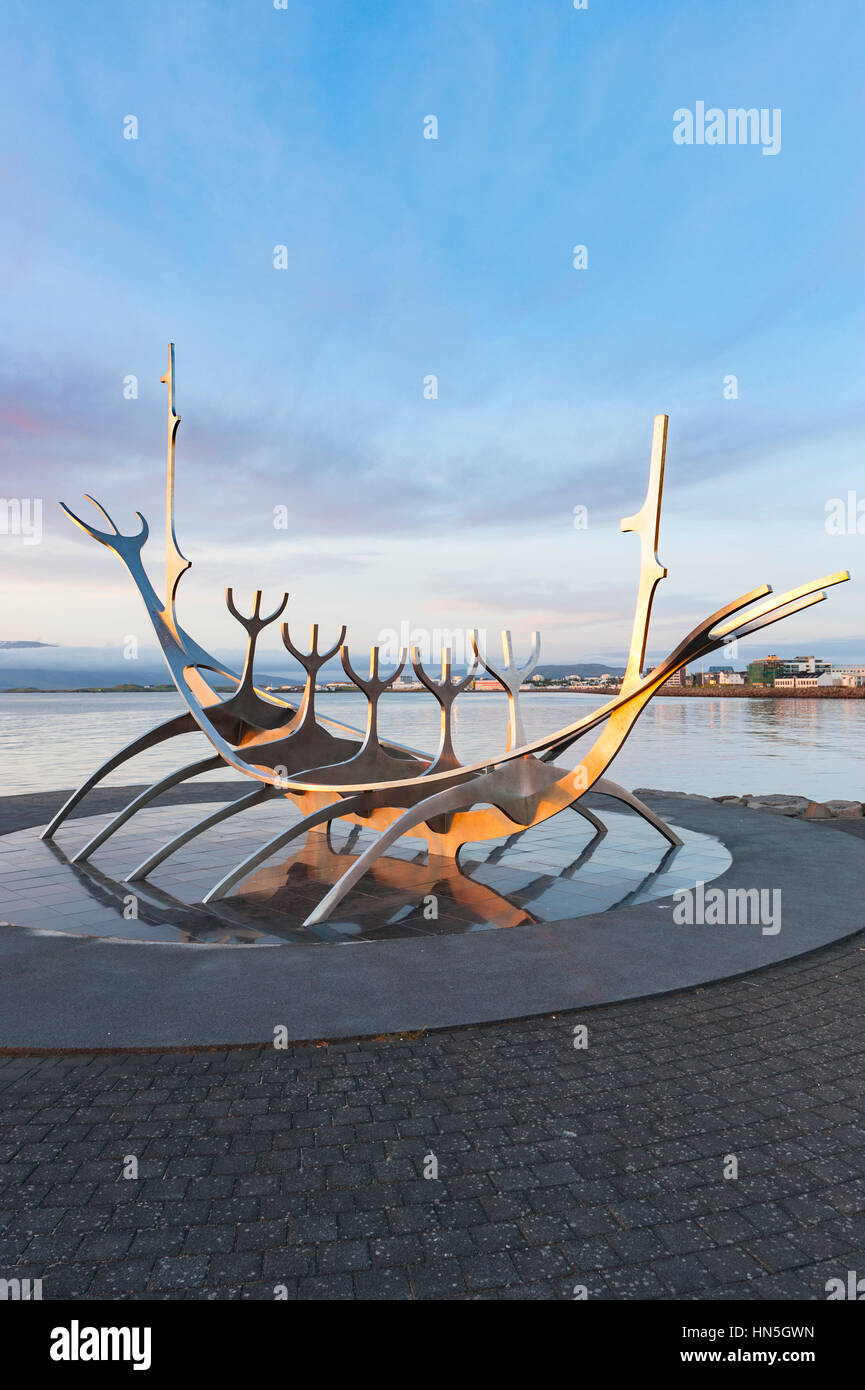 Sun Voyager (Solfar), a Viking ship metal sculpture by artist Jon ...