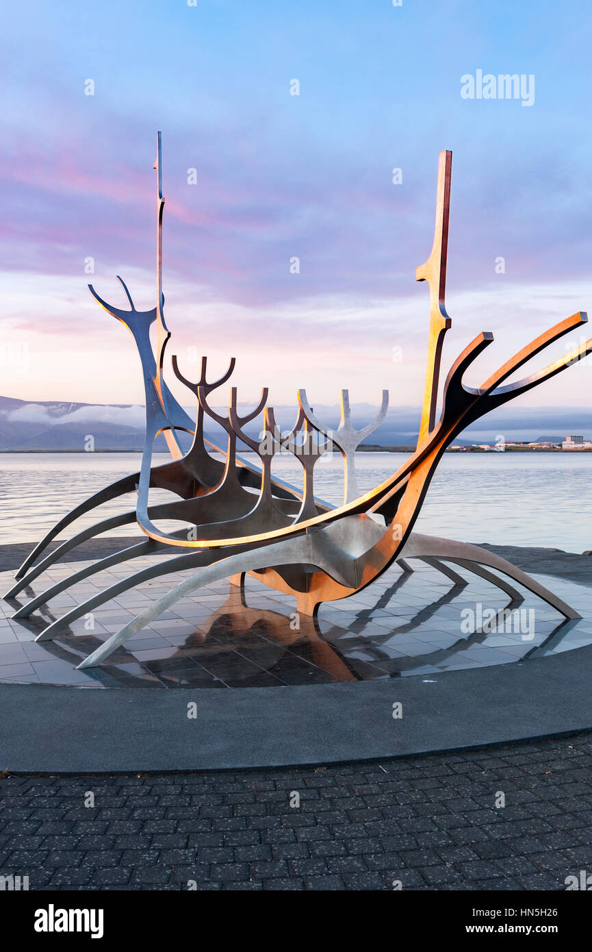 Sun Voyager (Solfar), a Viking ship metal sculpture by artist Jon ...