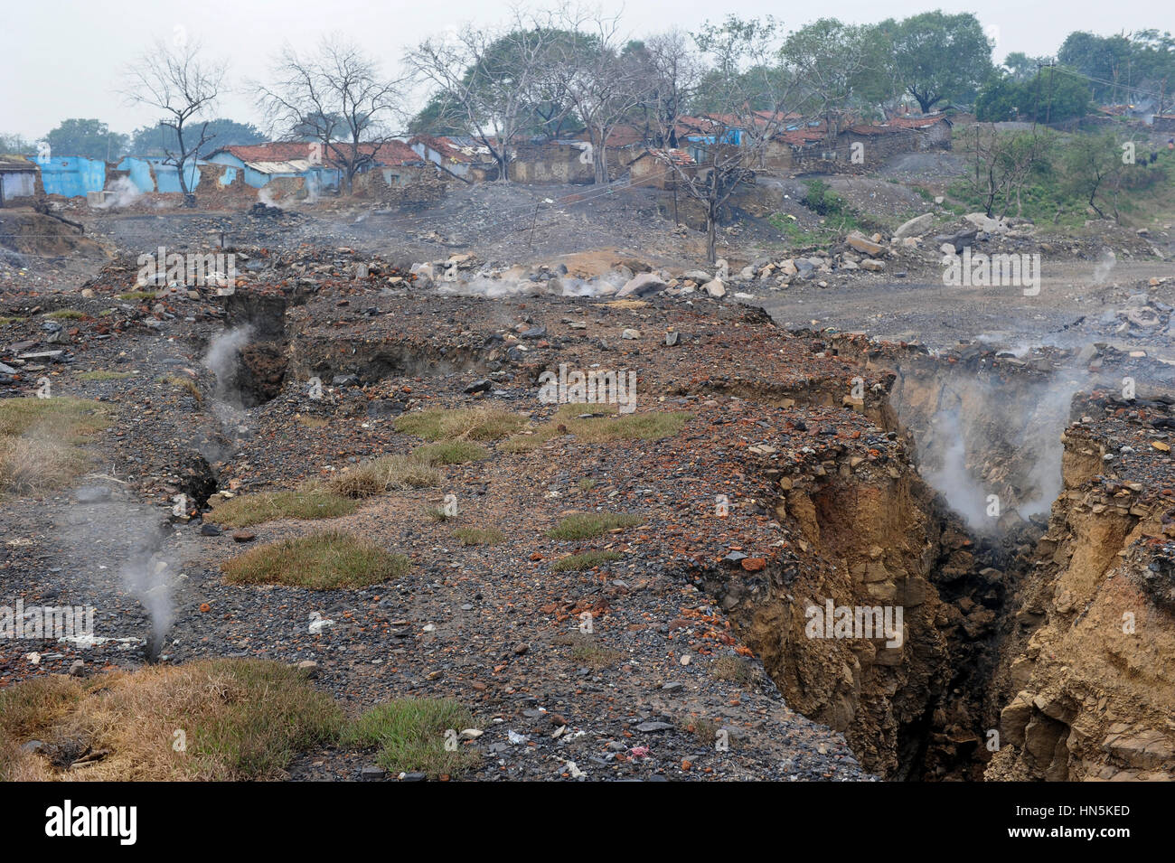 India Jharkhand Dhanbad , parts of Jharia are located above burning ...
