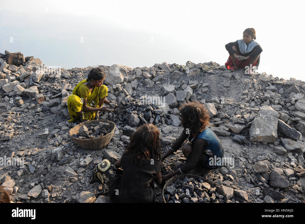 Coal mound fuel hi-res stock photography and images - Alamy