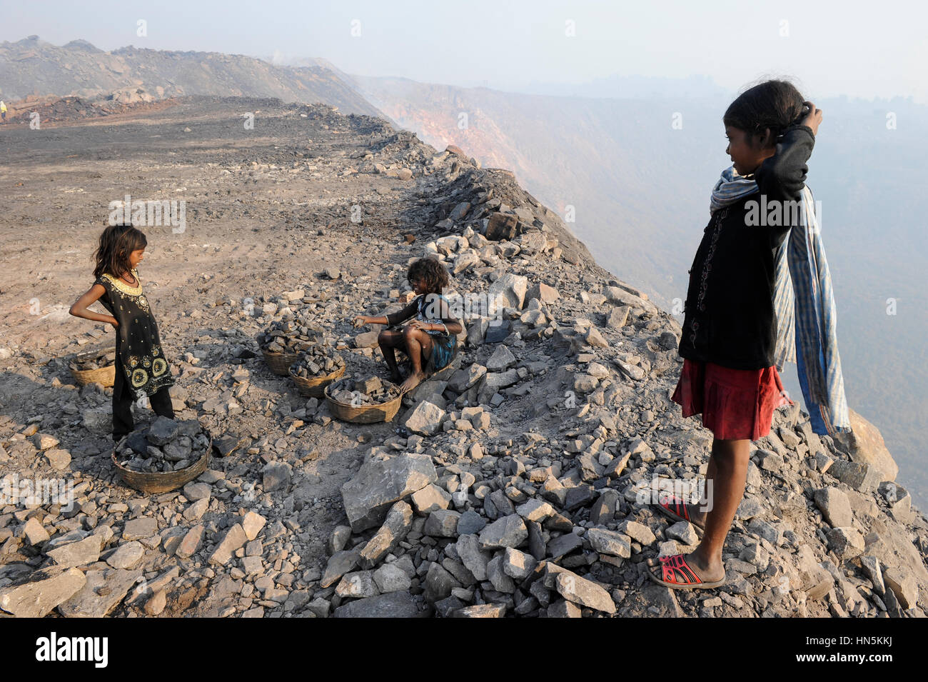 Child labour india mines hi-res stock photography and images - Alamy
