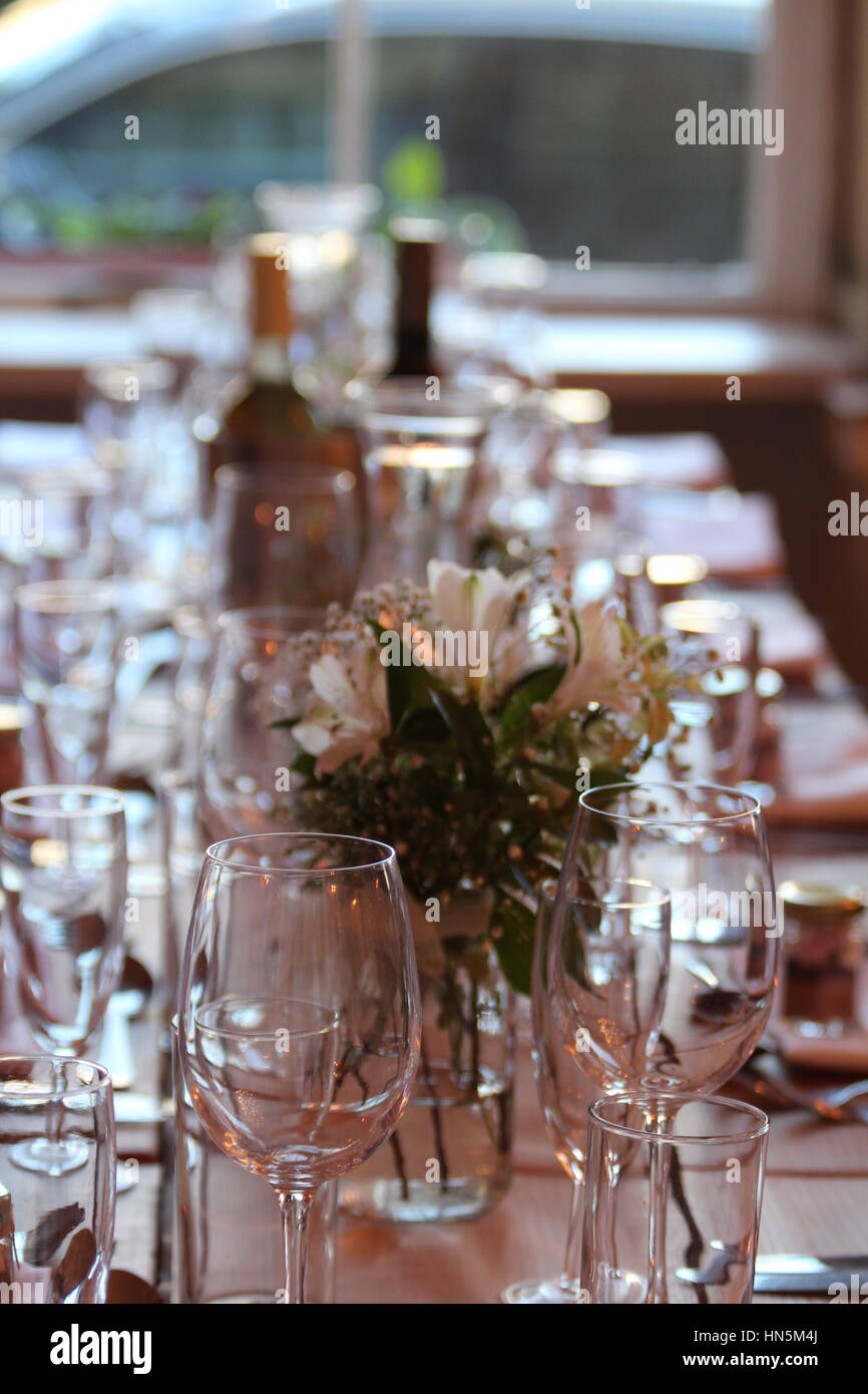 Wedding formal table hi-res stock photography and images - Alamy