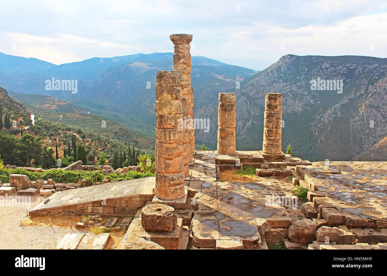 Grecian valley delphi hi-res stock photography and images - Alamy
