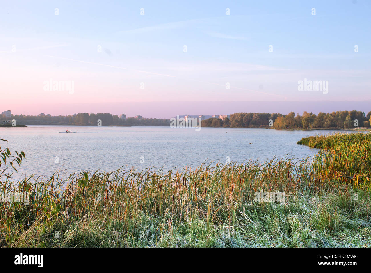 Morning of fall, pink dawn at the river Stock Photo - Alamy