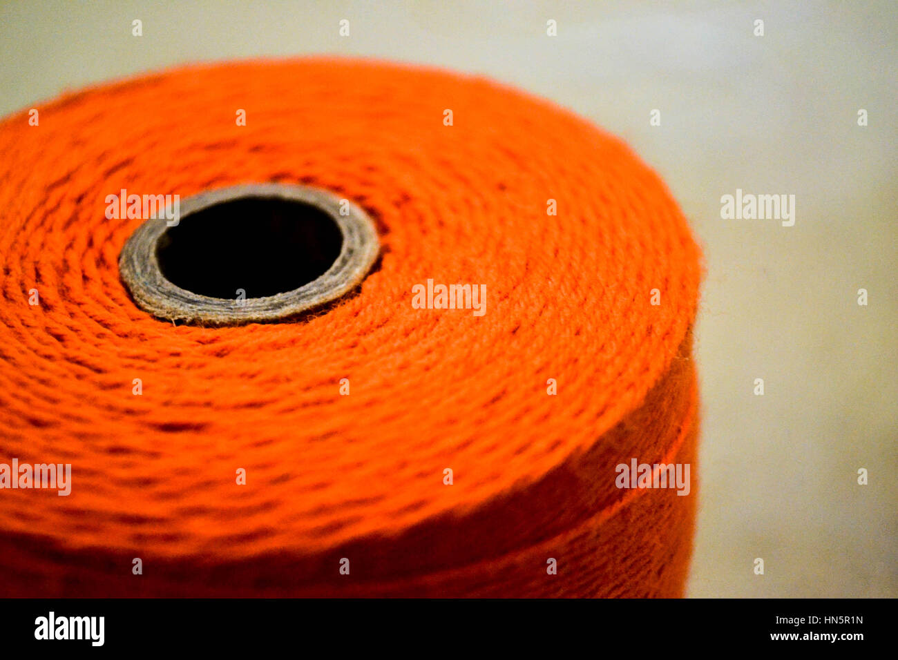 Yarn string art hi-res stock photography and images - Alamy