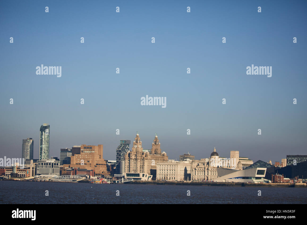 From Birkenhead side of the River Mersey looking out over Liverpool ...