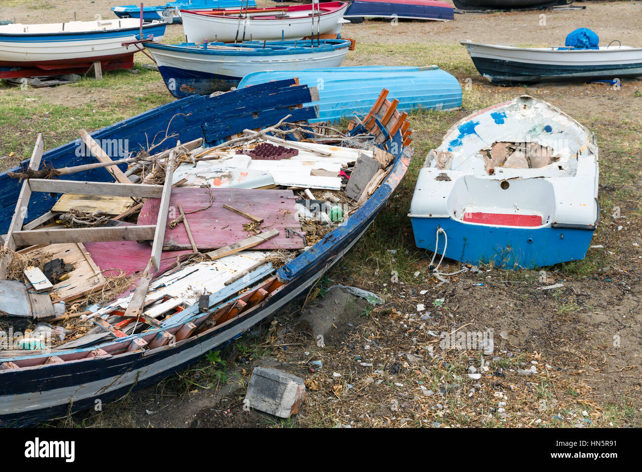 Old Wrecks of fishing sloop on Sicilian beach Stock Photo - Alamy
