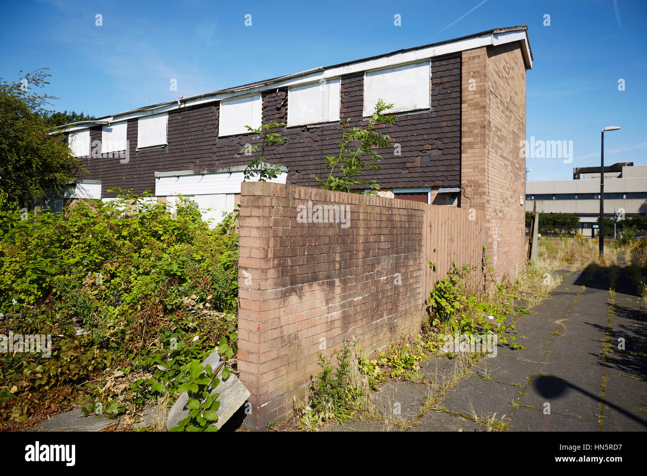 Poor housing run down hi-res stock photography and images - Alamy