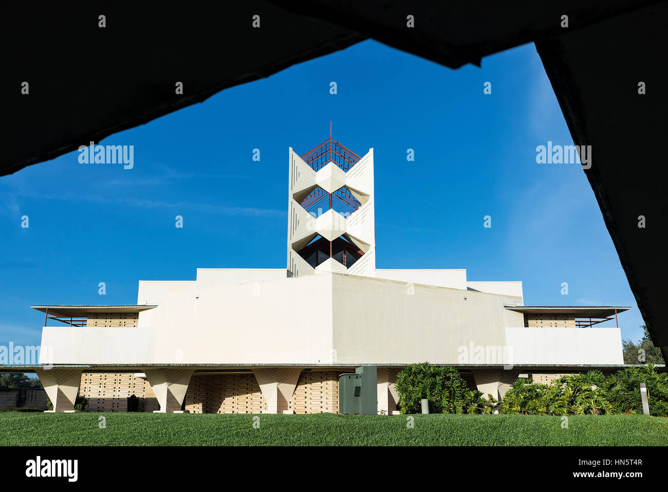 Annie Pfeiffer Chapel designed by Frank Loyd Wright for Florida ...