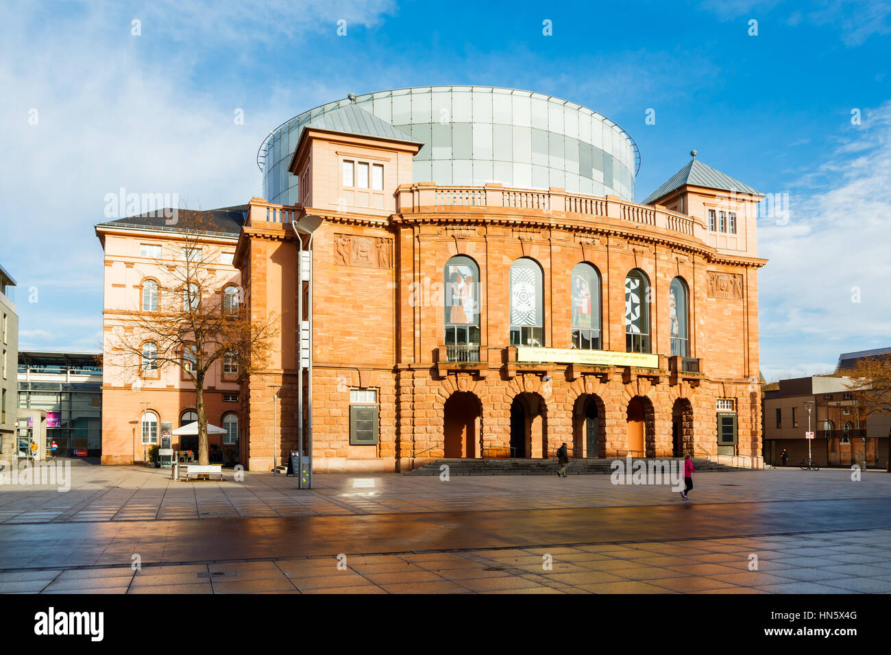 The state theatre hi-res stock photography and images - Alamy