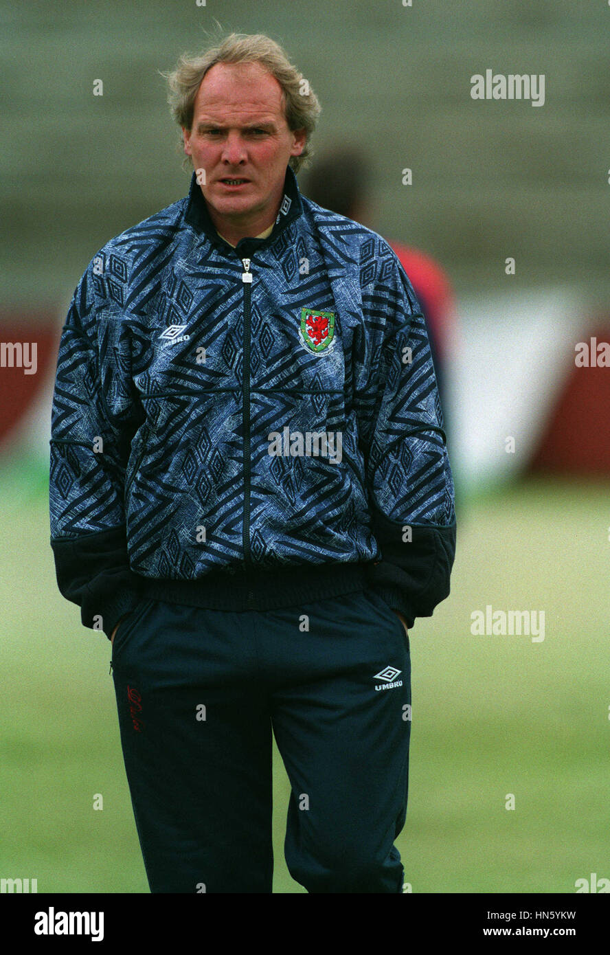 TERRY YORATH WALES MANAGER 09 June 1993 Stock Photo - Alamy