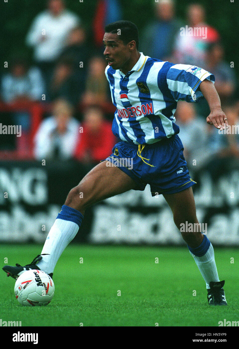 DES WALKER SHEFFIELD WEDNESDAY FC 27 July 1993 Stock Photo - Alamy
