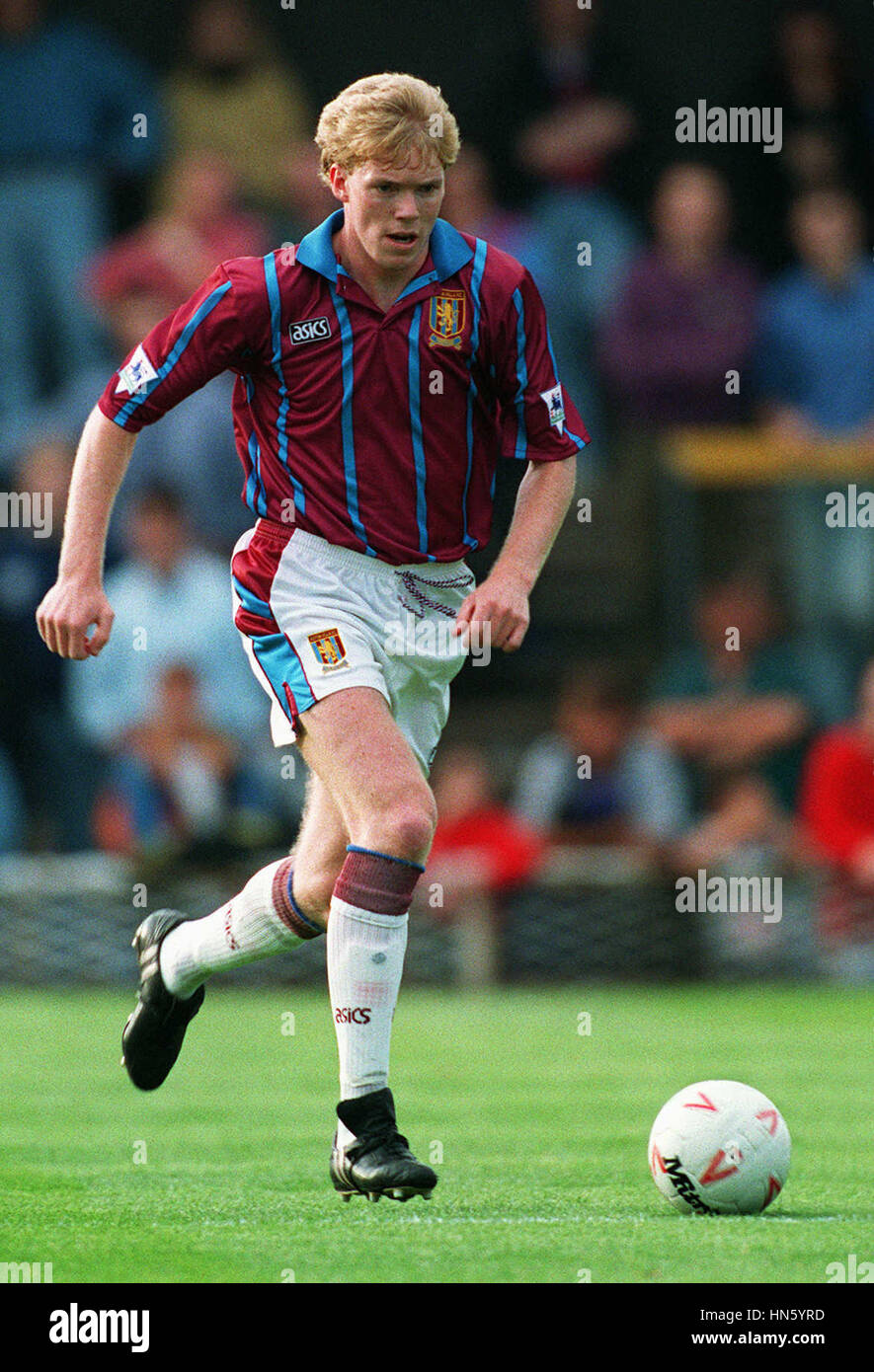 Steve staunton aston villa fc hi-res stock photography and images - Alamy