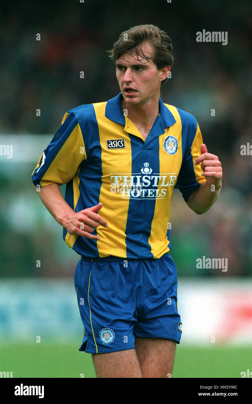 DAVID WETHERALL LEEDS UNITED FC 05 August 1993 Stock Photo - Alamy