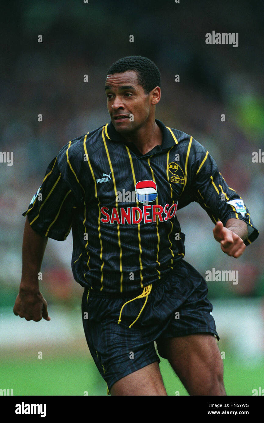 MARK BRIGHT SHEFFIELD WEDNESDAY FC 02 August 1993 Stock Photo - Alamy