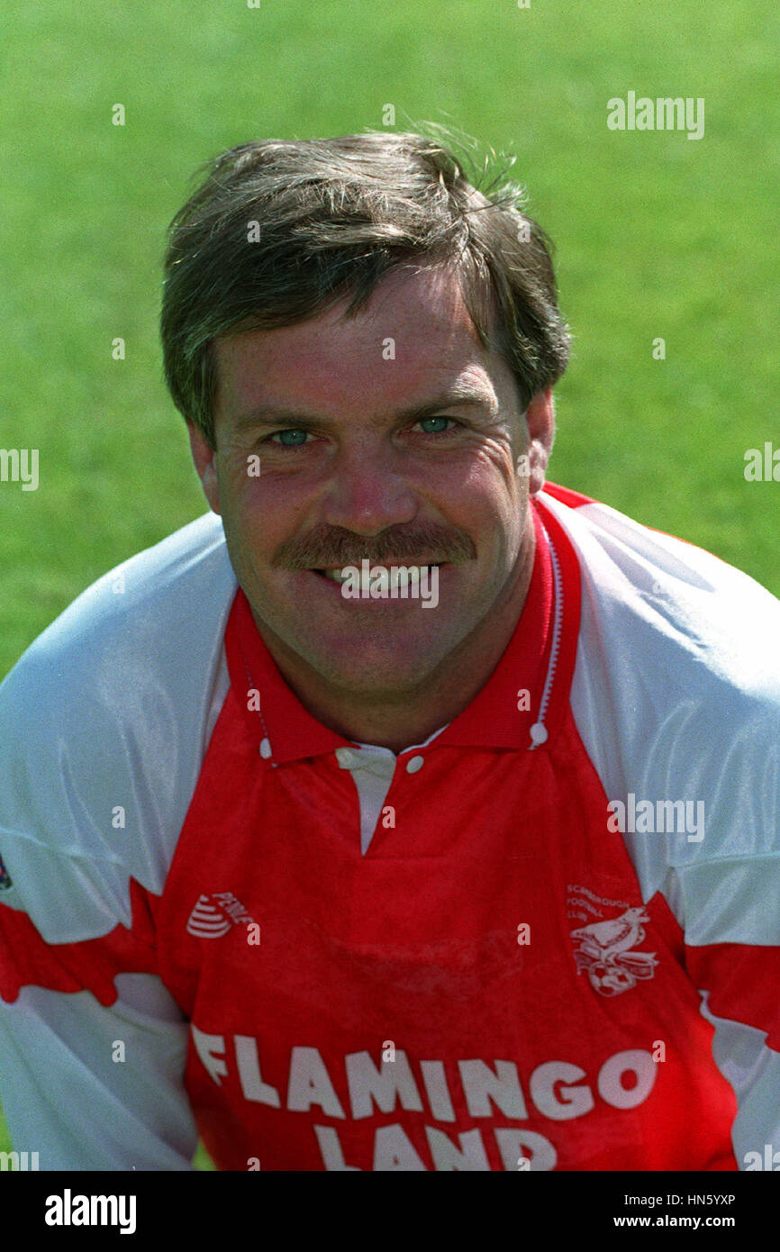 PHIL CHAMBERS SCARBOROUGH FC MANAGER 03 August 1993 Stock Photo - Alamy