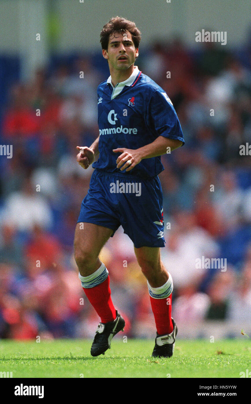 GAVIN PEACOCK CHELSEA FC 06 August 1993 Stock Photo - Alamy