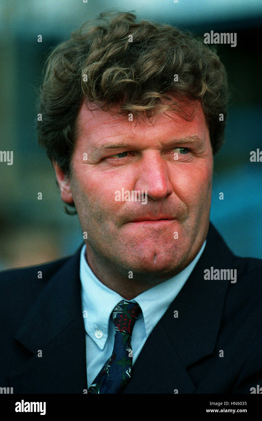 John toshack football hi-res stock photography and images - Alamy