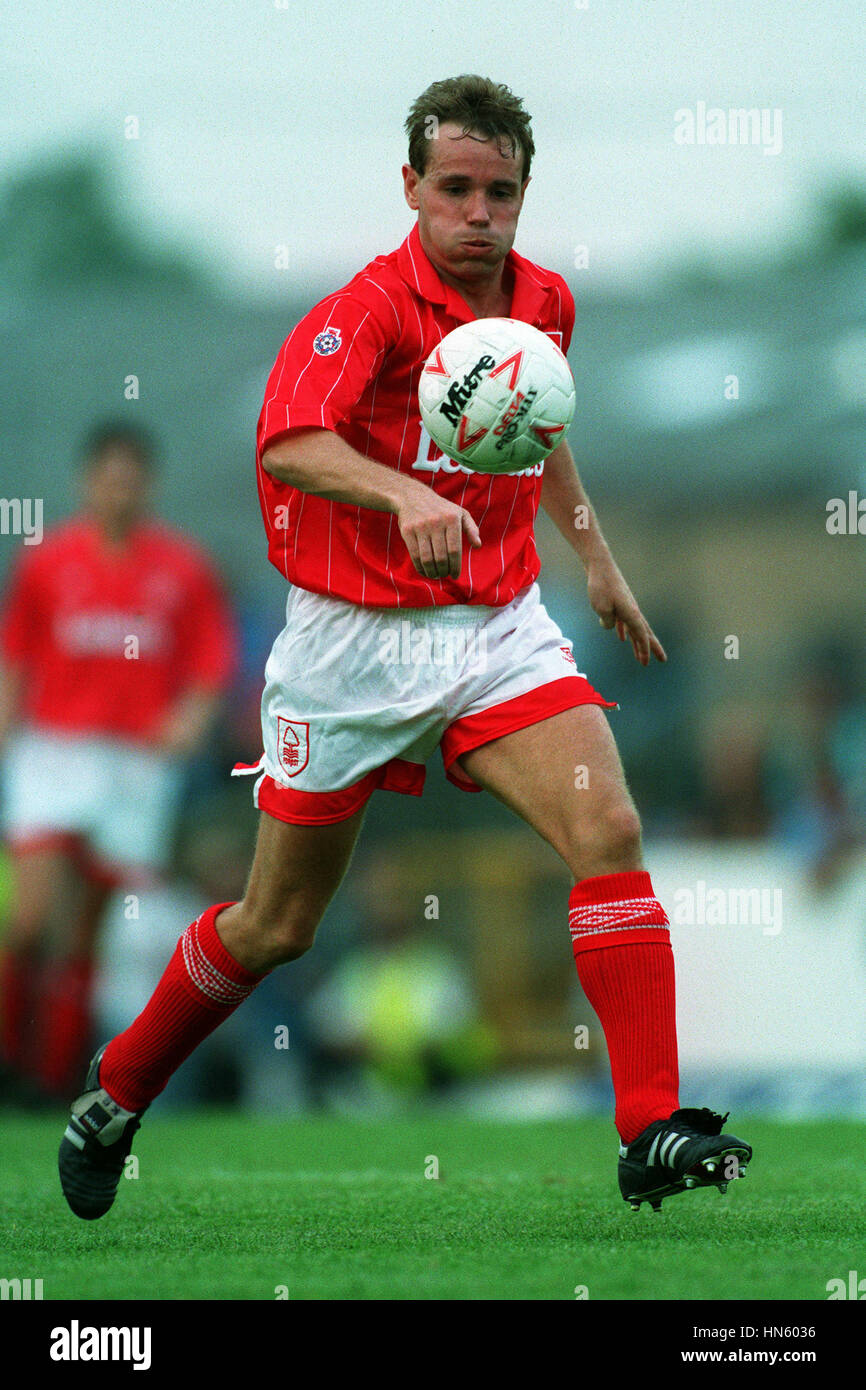KINGSLEY BLACK NOTTINGHAM FOREST FC 19 August 1993 Stock Photo - Alamy