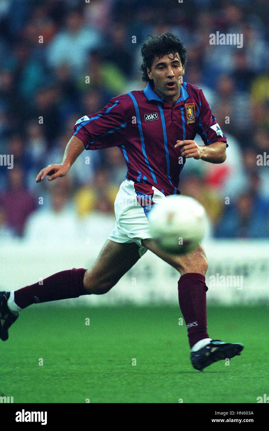 Dean saunders aston villa hi-res stock photography and images - Alamy