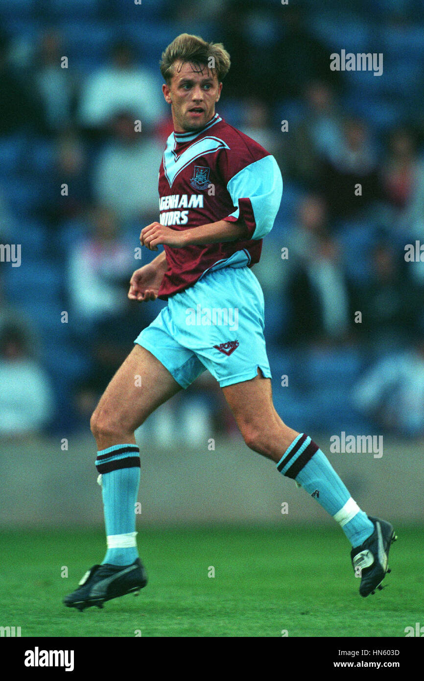 MARK ROBSON WEST HAM UNITED FC 20 August 1993 Stock Photo - Alamy