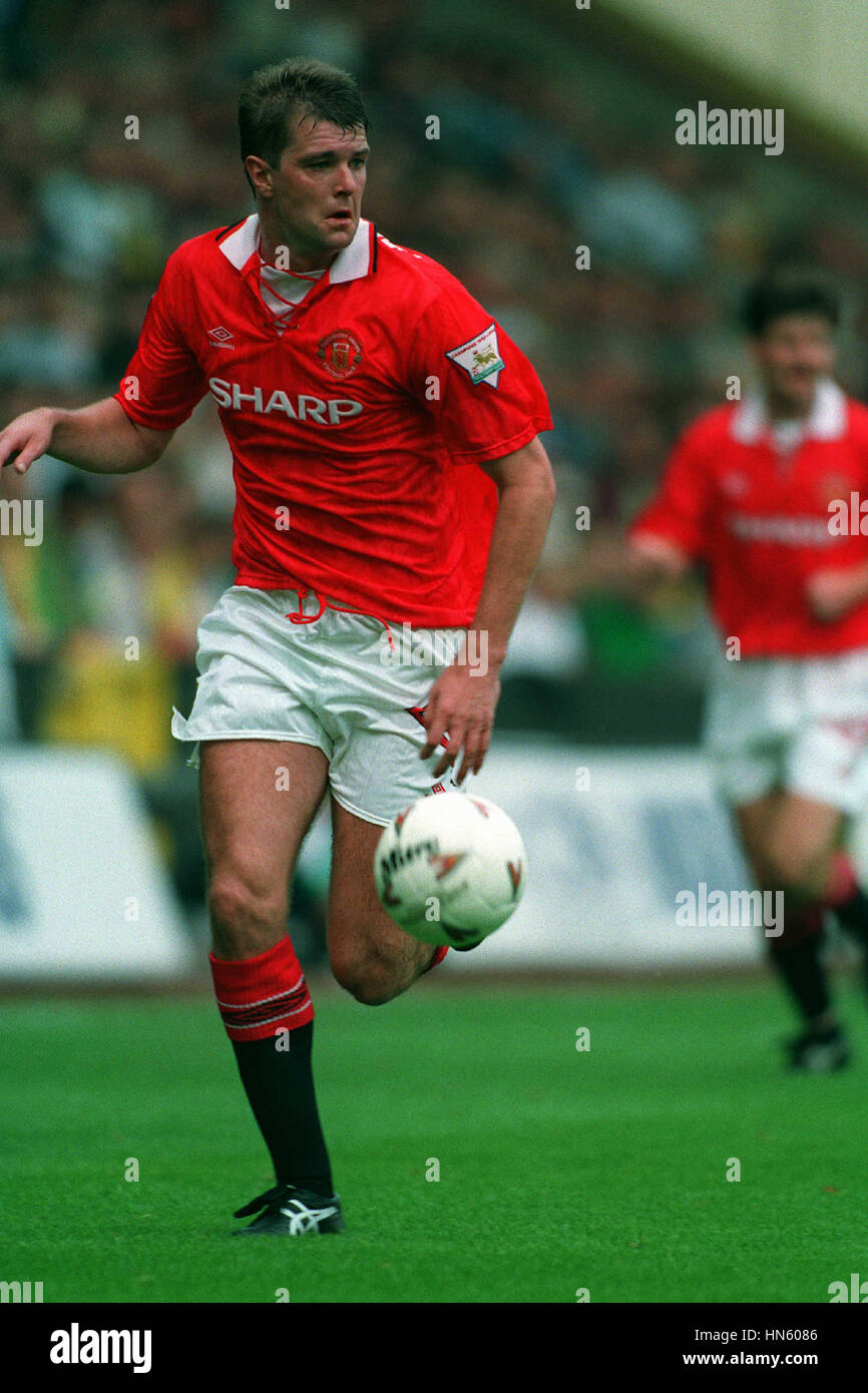 Gary pallister 1993 hi-res stock photography and images - Alamy