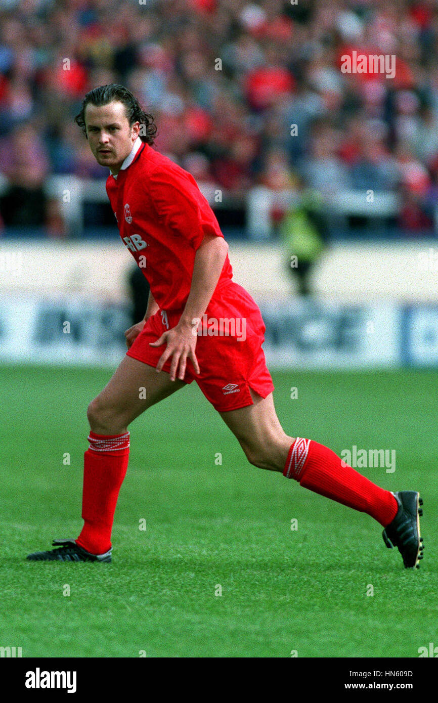 Lee richardson football hi-res stock photography and images - Alamy