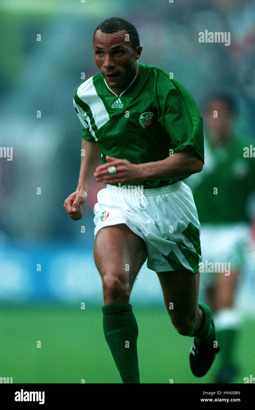 TERRY PHELAN EIRE & MANCHESTER CITY FC 12 September 1993 Stock Photo ...