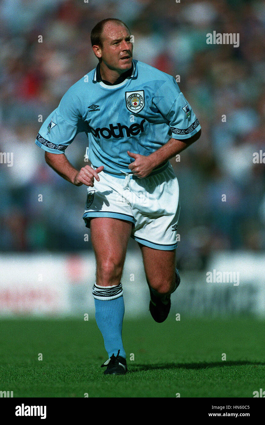 STEVE MCMAHON MANCHESTER CITY FC 12 September 1993 Stock Photo - Alamy