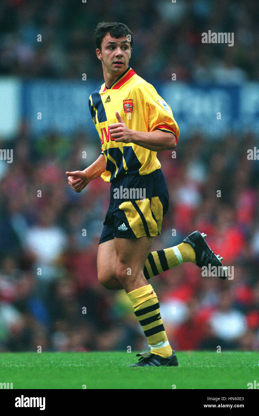 DAVID HILLIER ARSENAL FC 20 September 1993 Stock Photo - Alamy