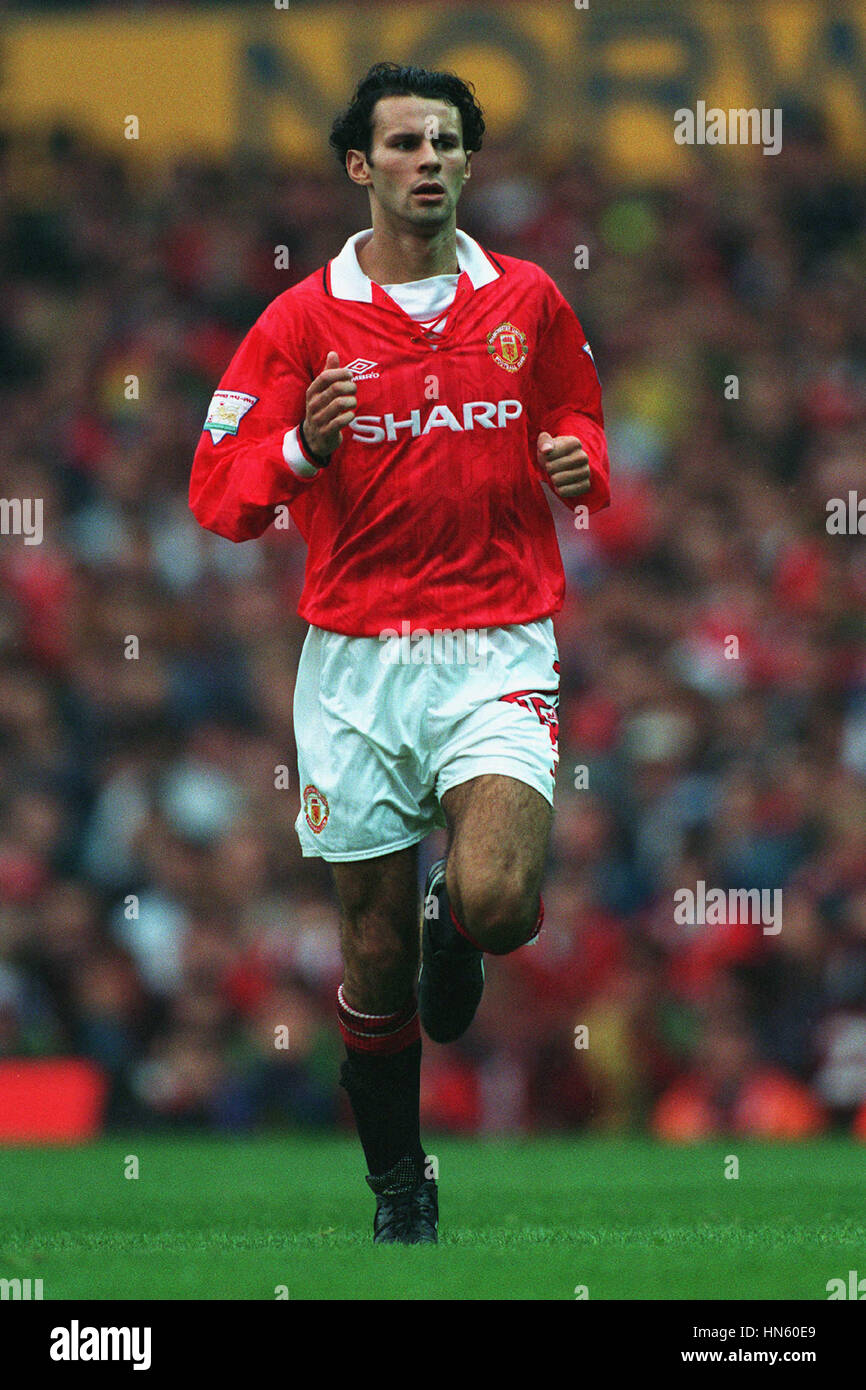 RYAN GIGGS MANCHESTER UNITED FC 20 September 1993 Stock Photo - Alamy