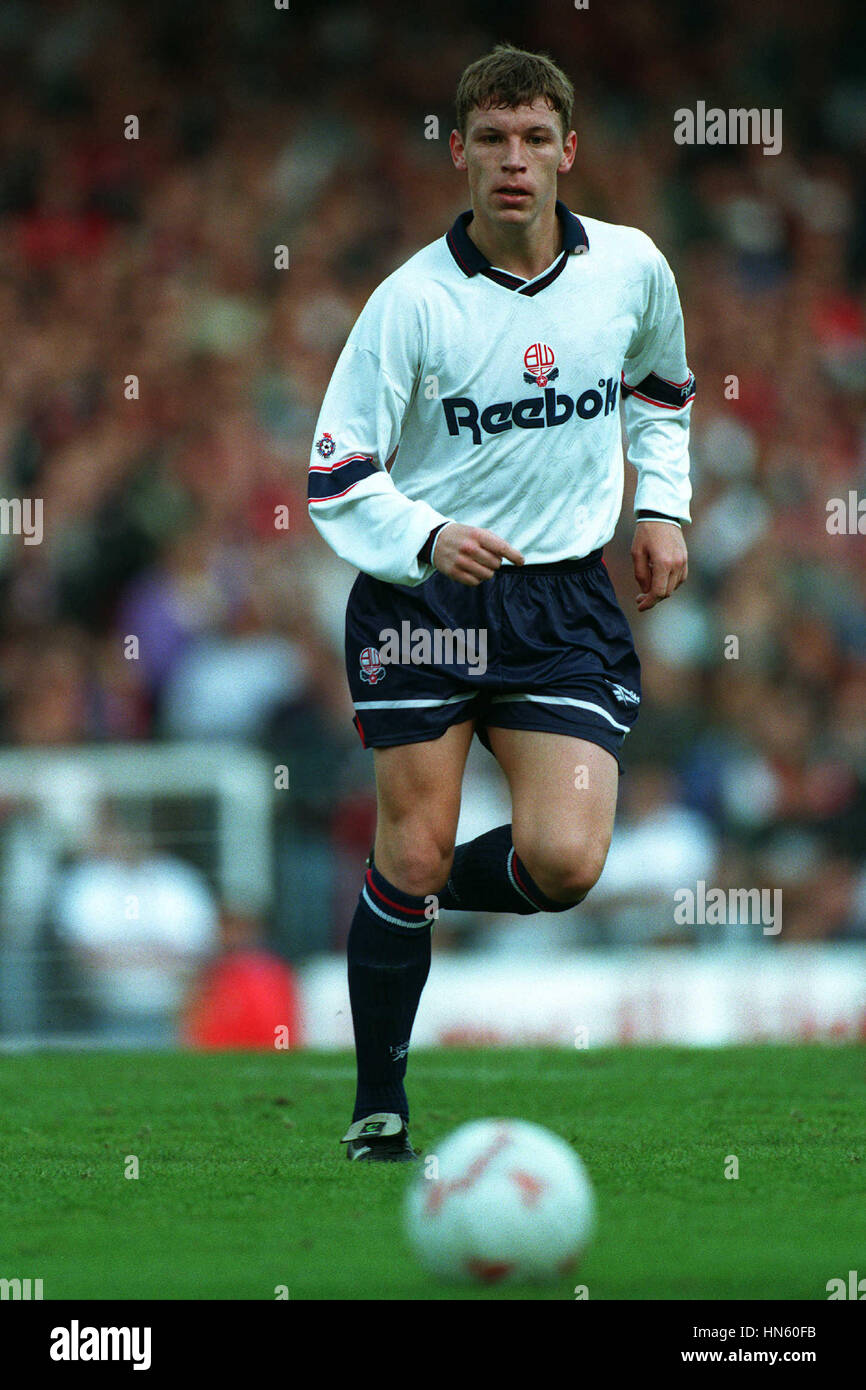 ALAN THOMPSON BOLTON WANDERERS FC 29 September 1993 Stock Photo - Alamy