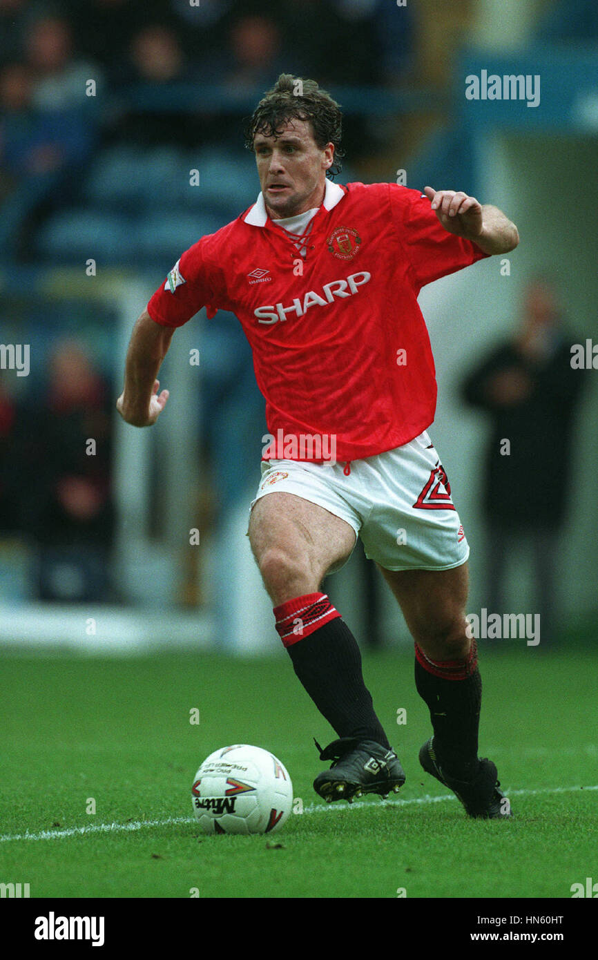 Mark hughes manchester united fc hi-res stock photography and images ...