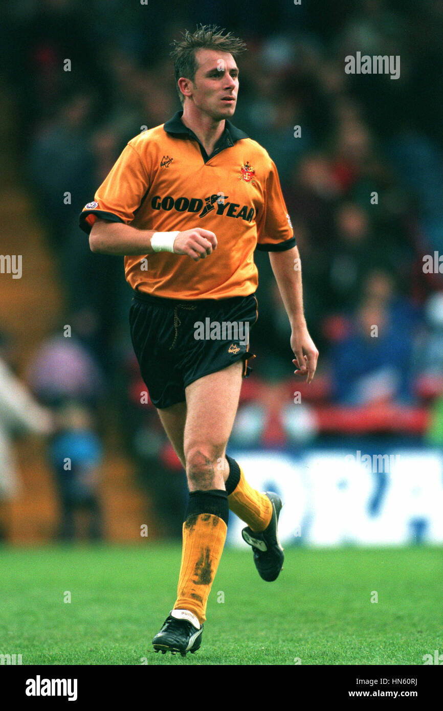 DAVID KELLY WOLVERHAMPTON WANDERERS FC 03 November 1993 Stock Photo - Alamy