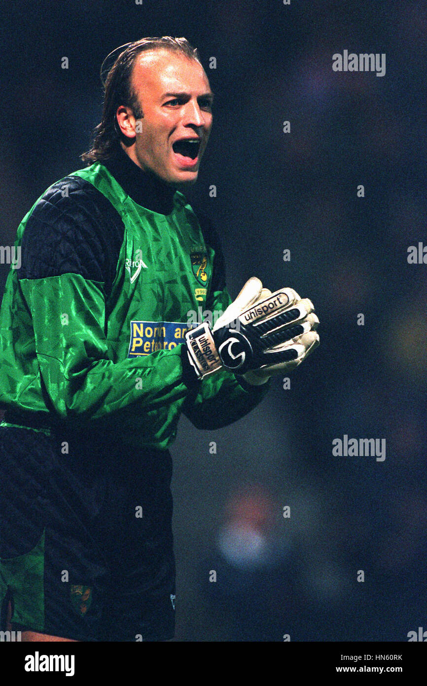 Bryan gunn 1993 hi-res stock photography and images - Alamy