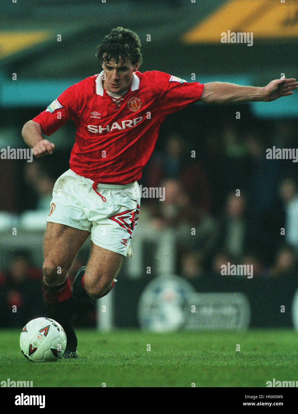 MARK HUGHES MANCHESTER UNITED FC 07 December 1993 Stock Photo - Alamy