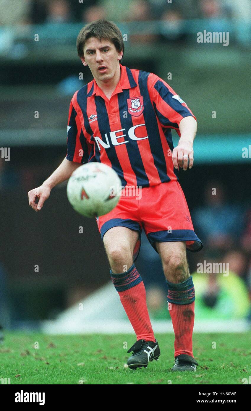 Peter beardsley hi-res stock photography and images - Alamy