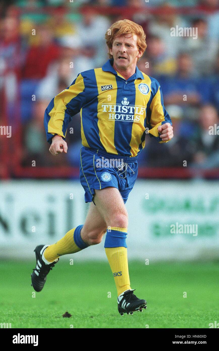 Gordon strachan leeds united hi-res stock photography and images - Alamy