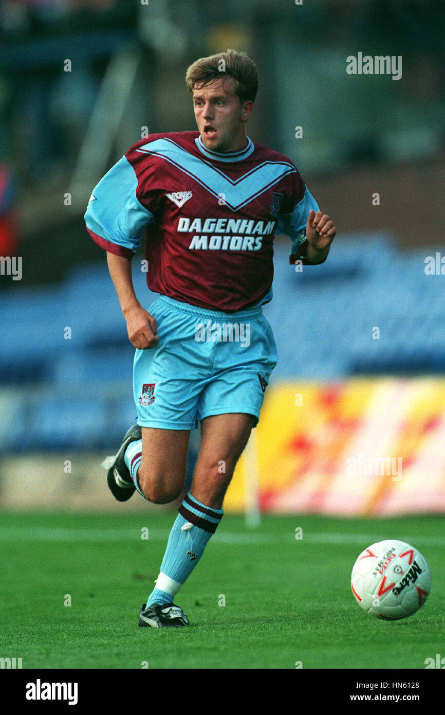 MARK ROBSON WEST HAM UNITED FC 20 August 1993 Stock Photo - Alamy