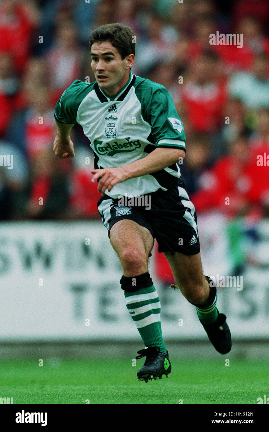 NIGEL CLOUGH LIVERPOOL FC 23 August 1993 Stock Photo - Alamy