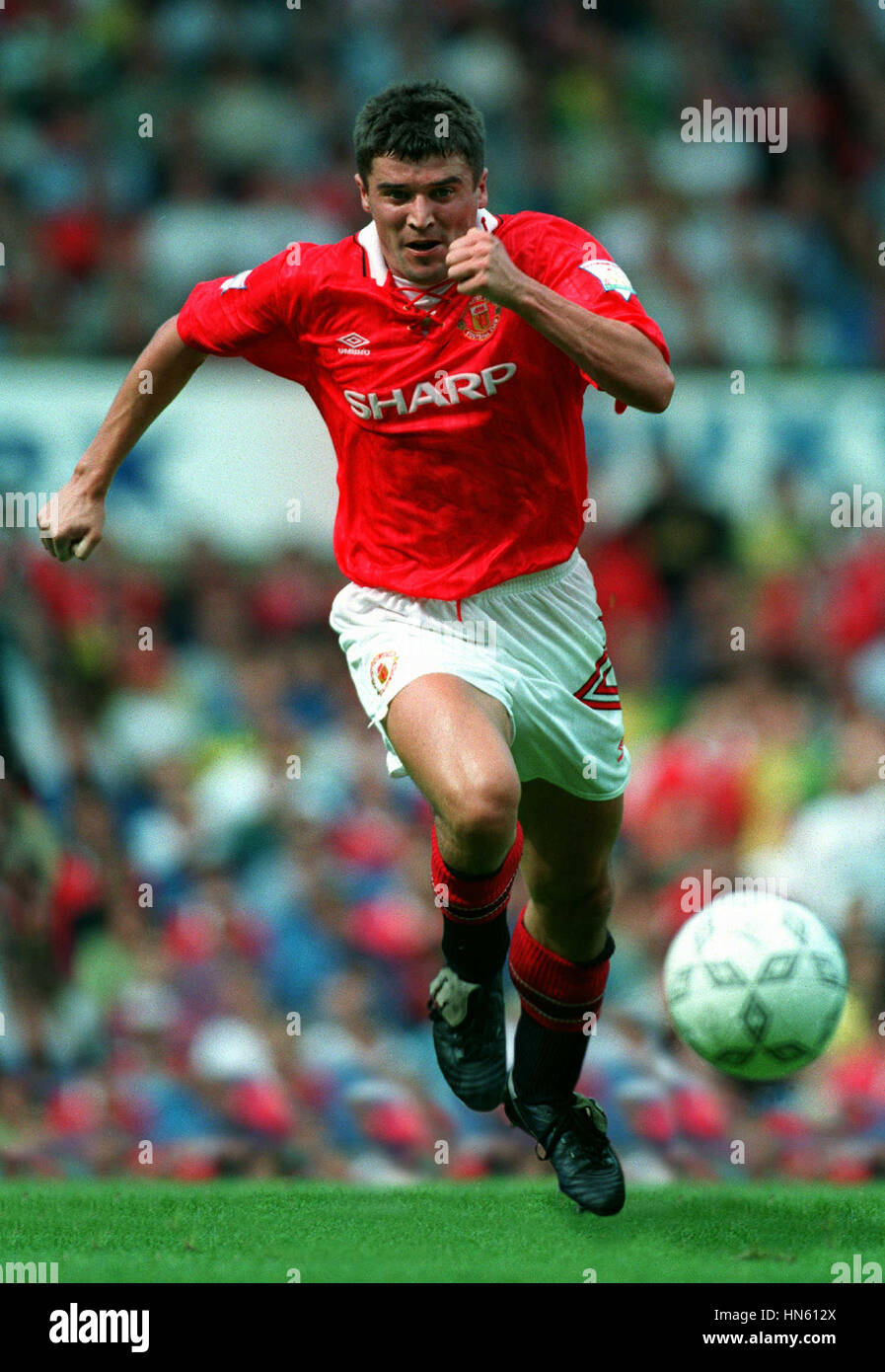 Roy keane manchester united 1993 hi-res stock photography and images ...