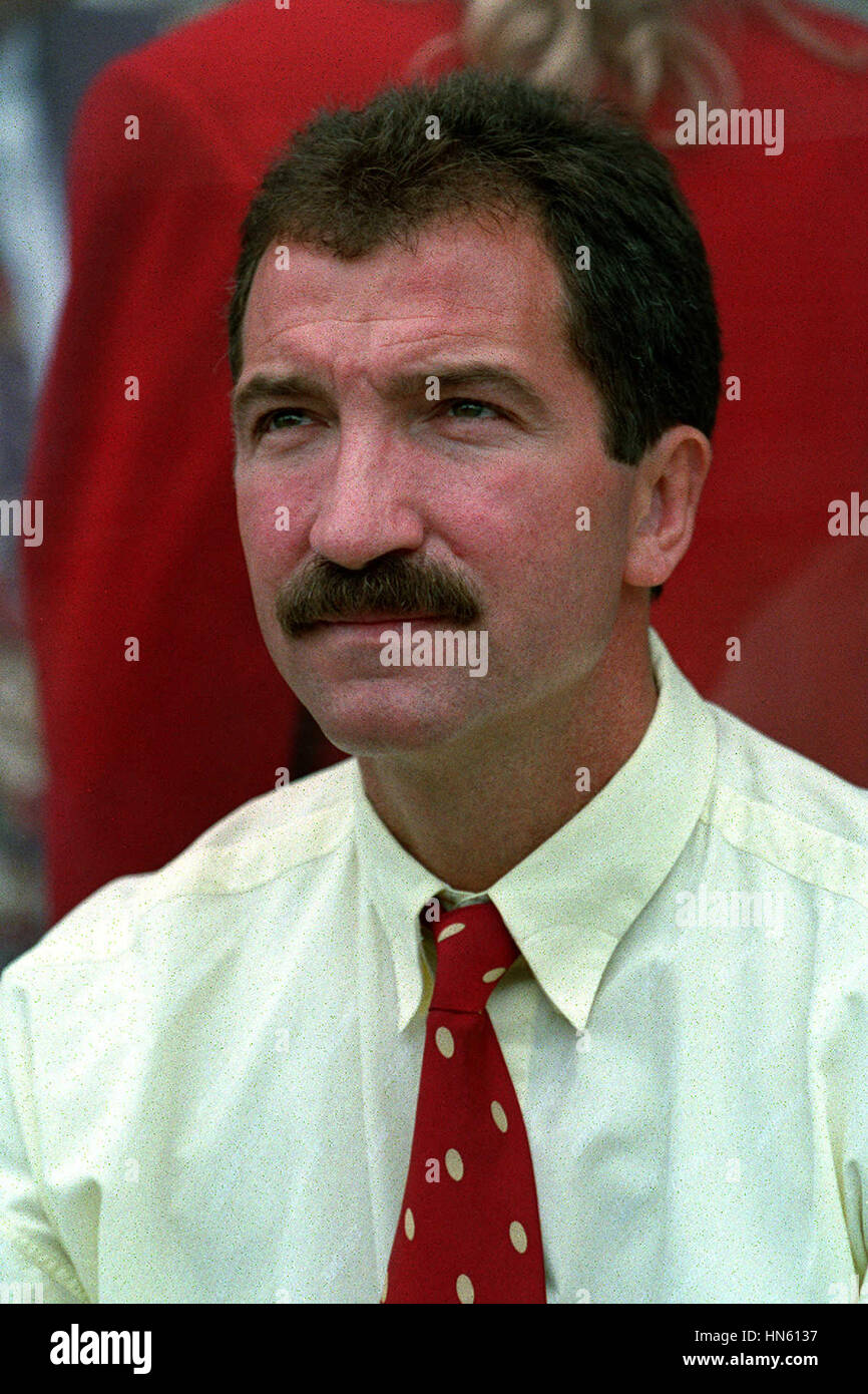 Souness liverpool 1993 hi-res stock photography and images - Alamy