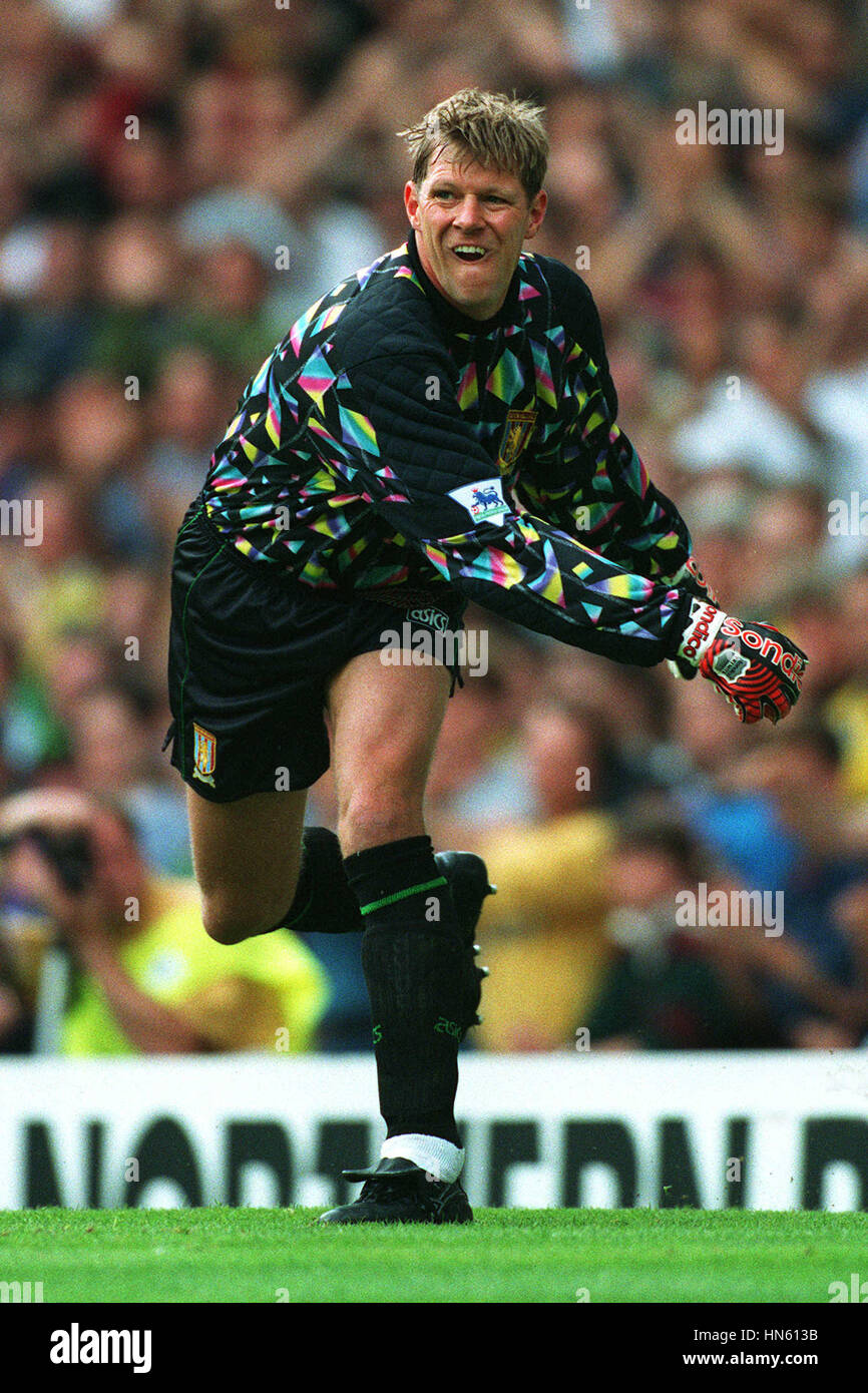 NIGEL SPINK ASTON VILLA FC 31 August 1993 Stock Photo - Alamy