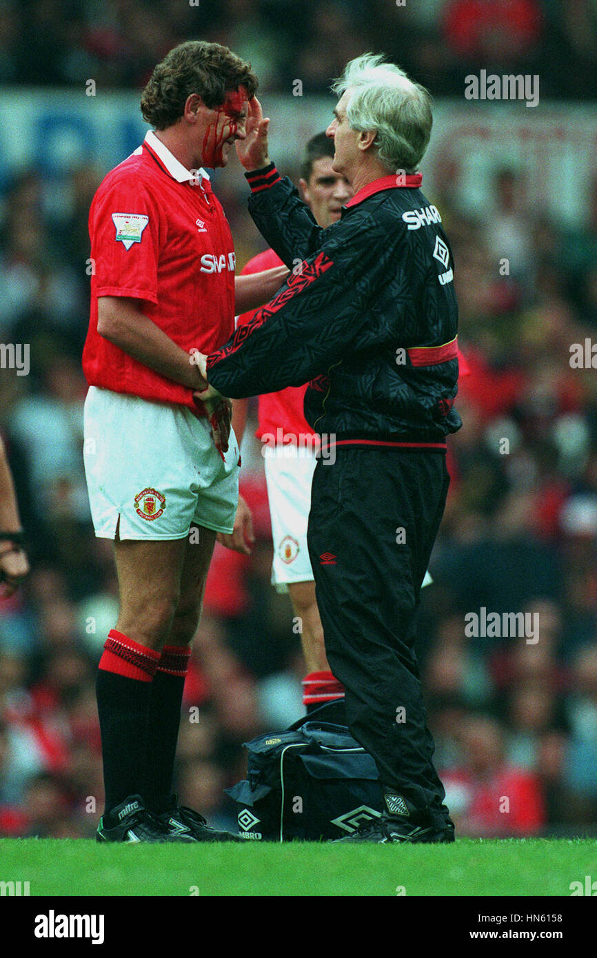 STEVE BRUCE RECEIVES ATTENTION MANCHESTER UNITED FC 20 September 1993 ...