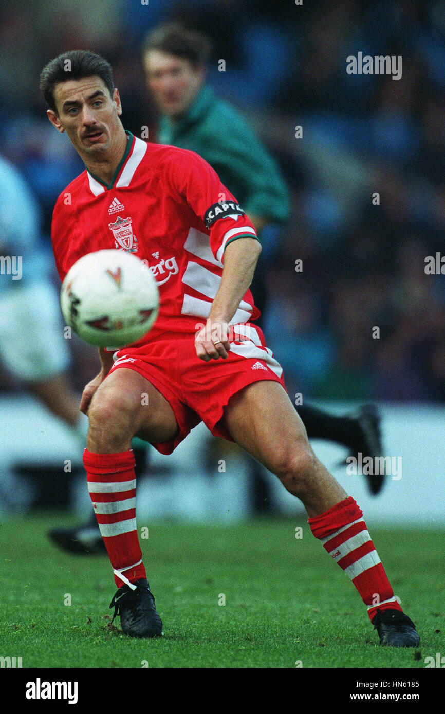 IAN RUSH LIVERPOOL FC 25 October 1993 Stock Photo - Alamy