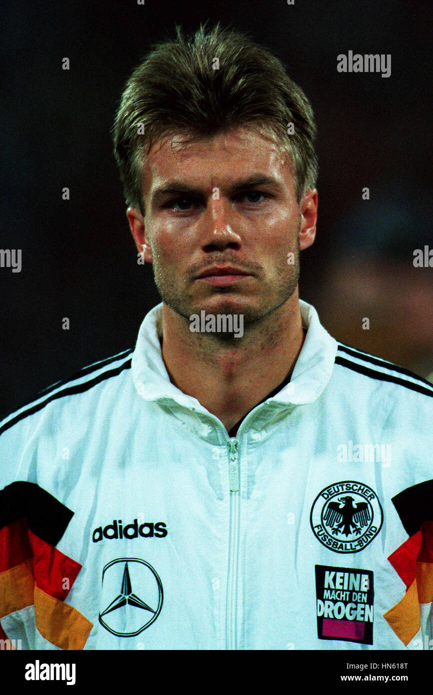 THOMAS HELMER GERMANY & BAYERN MUNICH FC 28 October 1993 Stock Photo ...