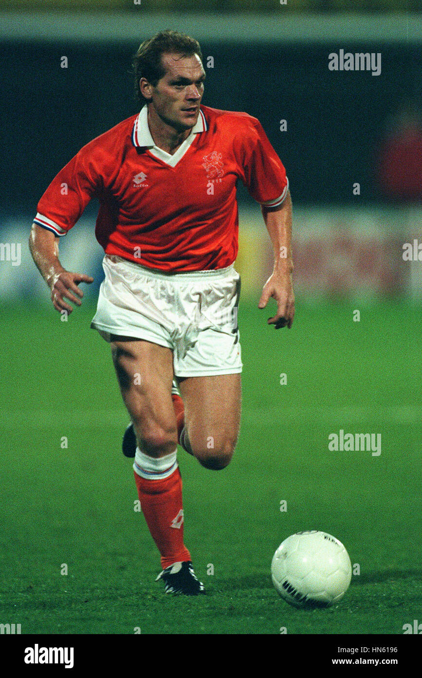 RONALD KOEMAN HOLLAND & BARCELONA FC 02 November 1993 Stock Photo - Alamy RONALD KOEMAN HOLLAND & BARCELONA FC 02 November 1993 Stock Photo - Alamy