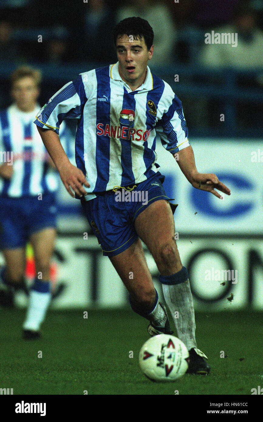 RYAN JONES SHEFFIELD WEDNESDAY FC 07 December 1993 Stock Photo - Alamy